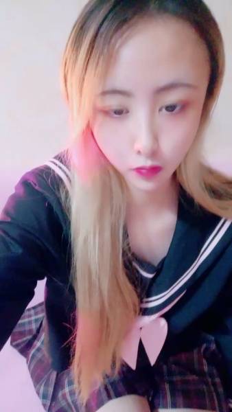 Jk装金发小姐姐!撩起裙子没穿内裤! 1v 120g 百度盘 老司机